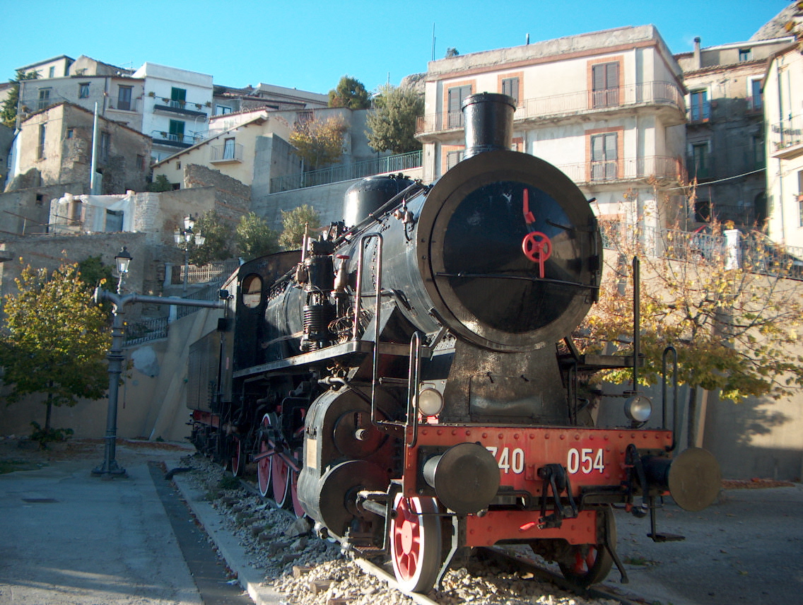 Driving Like a Maniac » All about living in Italy